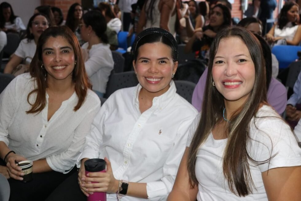 Welcome to our AIS team! - Altamira International School